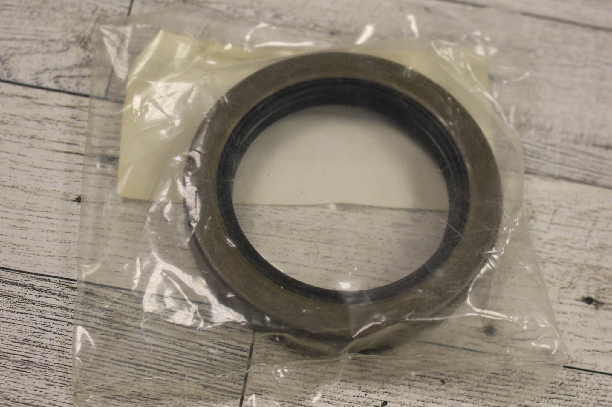 Plain Encased Seal - 5330-00-143-8666 - P/N 19207 - New – Military ...