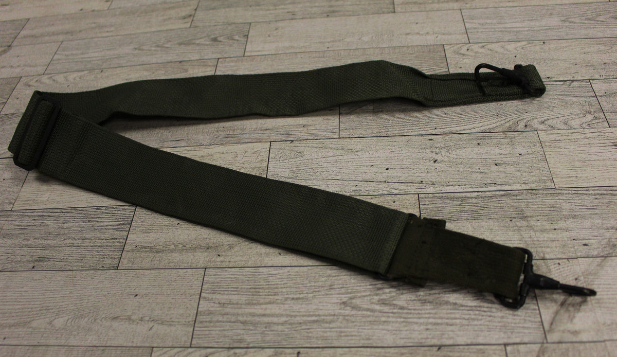 Military Issued Hand Cable Reeling Machine / Hand Wire Reeler Carrying ...