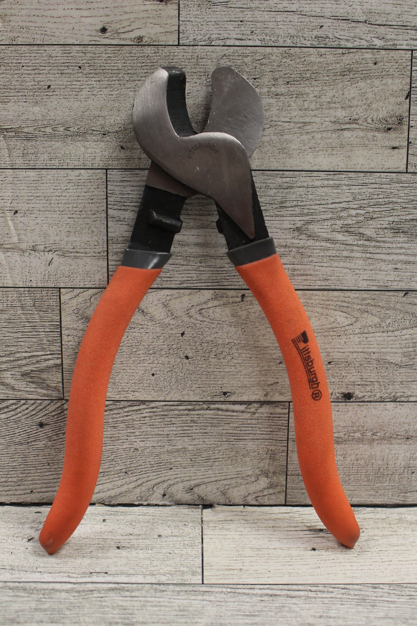 Pittsburgh Heavy Duty 9" Cable /Wire Cutters with Cushion Grip - Used ...