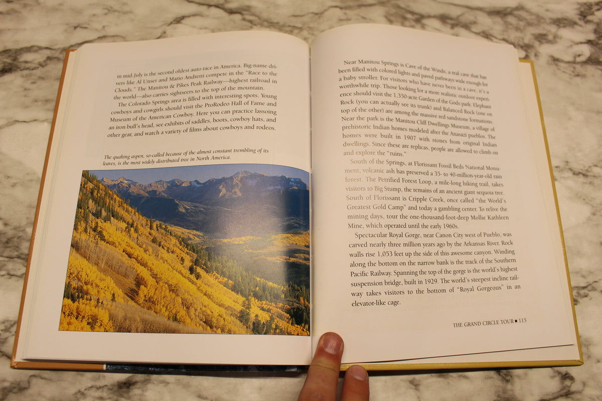 Colorado (Celebrate the States) - By Eleanor Ayer - Used – Military ...
